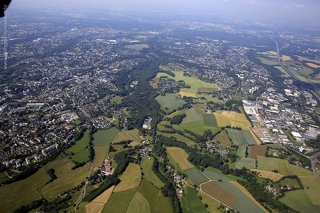 Solingen-von-Oben Blick Ittertal von O nach W